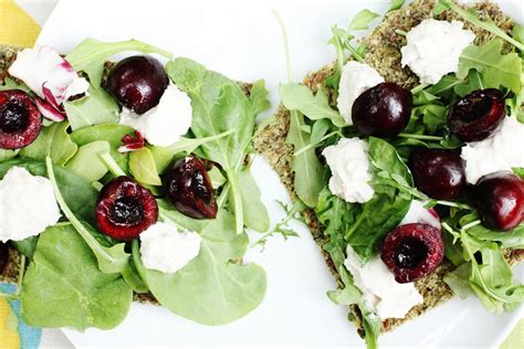 Raw Pizza With Rosemary Cashew Cheese Arugula And Balsamic Marinated