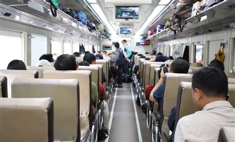 Tiket Kereta Api Masih Banyak Tersedia Buat Liburan Natal Dan Tahun Baru Simak Cara Belinya