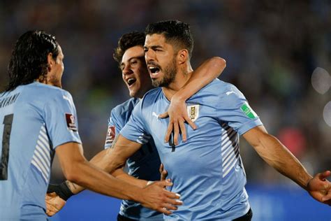 Uruguay No Se Guarda Nada Para Visitar A Chile Suárez Y Cavani
