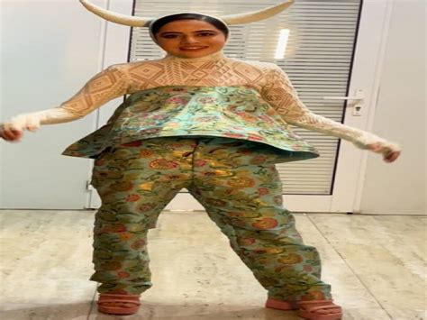 Urfi Javed Again Became The Target Of Trolls Wearing A Horned Dress See
