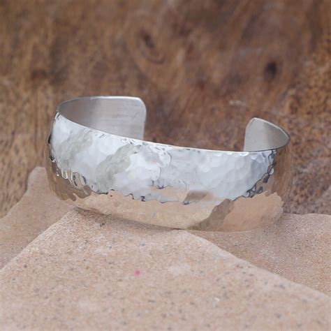 34 Hammer Texture Cuff Bracelet