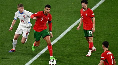 La Portugal De Cristiano Ronaldo No Defrauda Y Vence In Extremis A