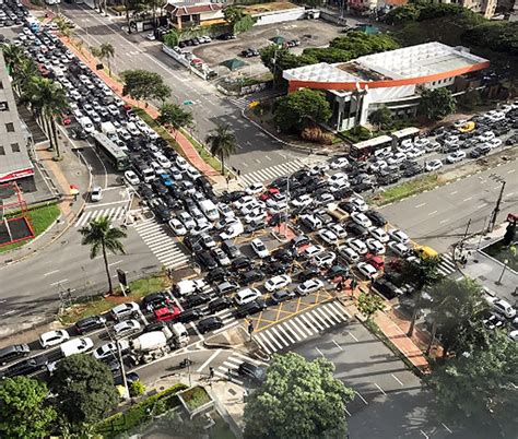 Traffic Deadlock Rwellthatsucks