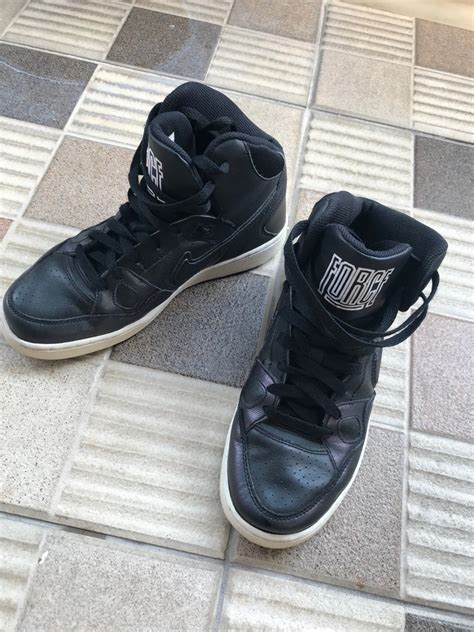 Nike Air Force 1 Original, Fesyen Pria, Sepatu , Sneakers di Carousell