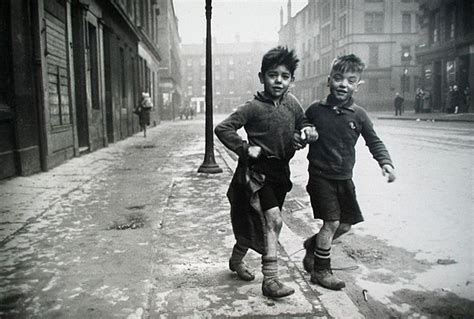 Life In The Gorbals Bert Hardy Street Photography Photographers