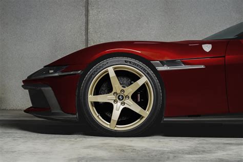 Ferraris New 12cilindri Manuale Has A Gated Shifter And A Clutch Its