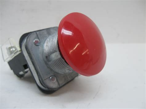 Allen Bradley 800t D6a Mushroom Head Push Button New