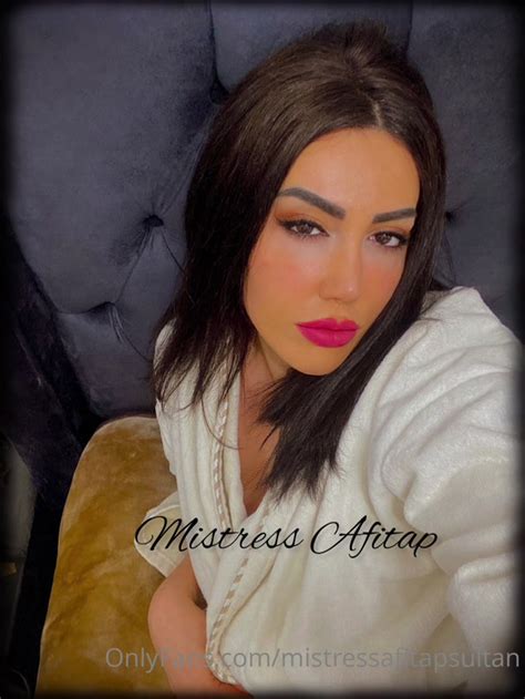 Femdom Mistress Afitap Sultan Bir K Lenin Zavall L N Kabulleni I