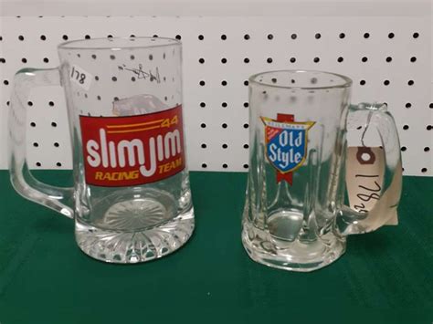 2 Glass Beer Steins Slim Jim Racing And Heilemans Old Style Northern