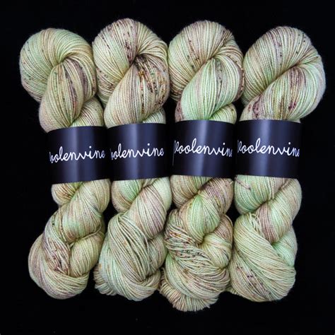 Mint Chip Footsie Voolenvine Yarns