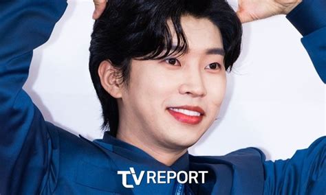 침묵 깬 임영웅 국민가수 명성 되찾을까 리폿view