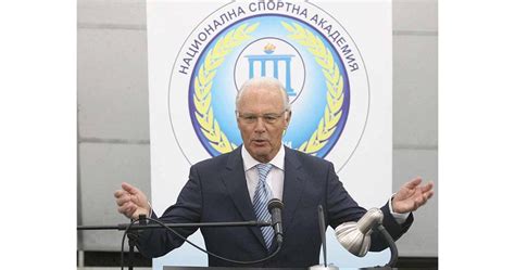 Байерн дари 500 хиляди евро за фондацията на Франц Бекенбауер
