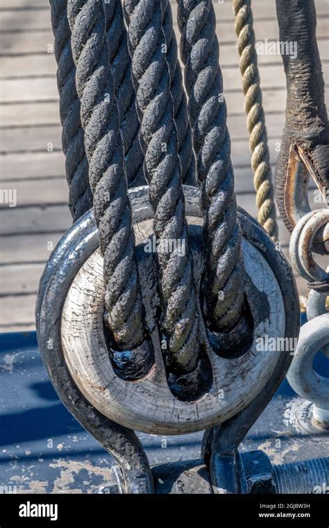 Tarred Nautical Rope And Pulley San Francisco California Usa Stock