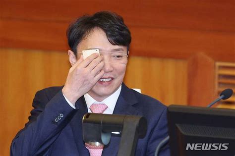 변론기일 출석한 이정섭 검사