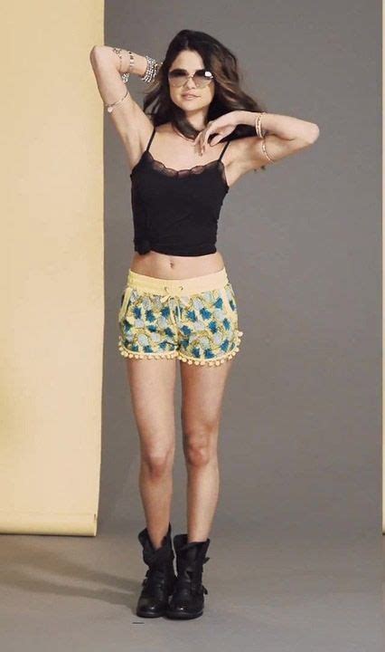 Biceps De Selena Gomez