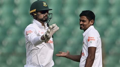 IND vs BAN nd Test Day टम इडय क पर लडखडई वरट कहल हए तसकन अहमद क शकर