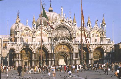 Characteristics Of Romanesque Architecture