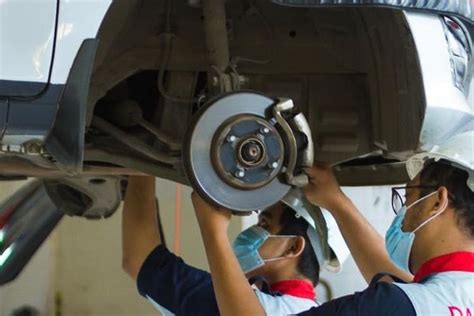 Foto Ini Bahaya Dan Kerugian Pakai Kampas Rem Mobil Palsu