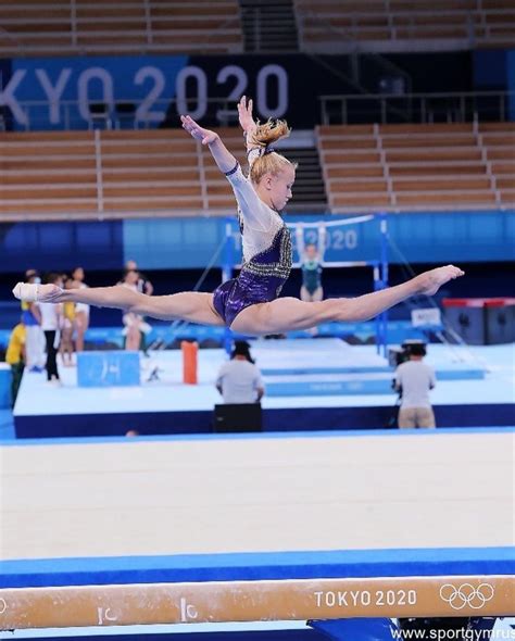 Виктория Листунова Спортивная гимнастика Гимнастика Плакат