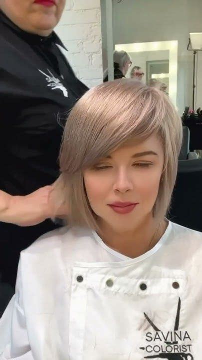 ГРАДУИРОВАННЫЙ БОБ С ЧЁЛКОЙ НА БОК Graduated Bob With Bangs On The Side