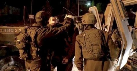 اعتقالات ومداهمات واسعة للاحتلال بالضفة في ثالث أيام عيد