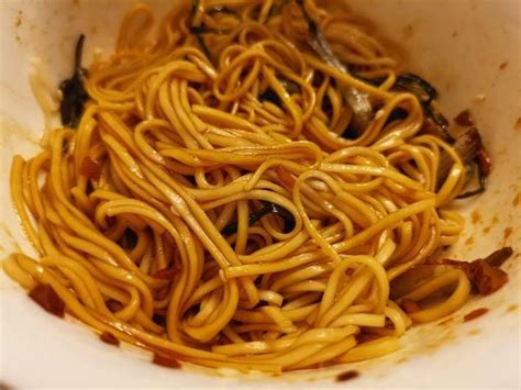 【10分钟搞定的一碗葱油拌面图片】果冻冻橙下厨房