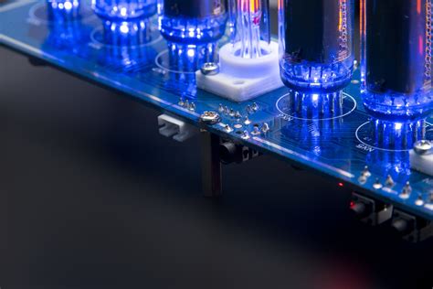 In 14 In 19a Shield Nixie Clock With Dots [smf Rgb Usb Tunes] Tubes Sockets Columns