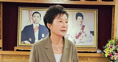 1년 3개월만에 구미 찾는 박근혜…여권 내홍 언급할까