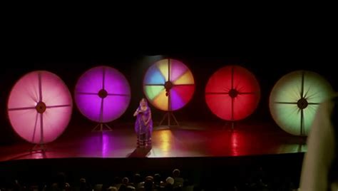 F 187 — Postimages