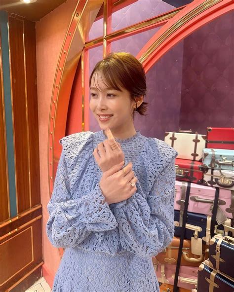 良原安美さんのインスタグラム写真 良原安美instagram 「サンジャポ衣装です👶🏻 セットアップ Masaco Teranishi