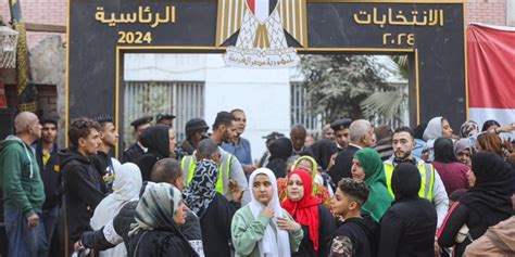 قبل غلق باب التصويت تزايد أعداد الناخبين بروض الفرج صور صوت الأمة