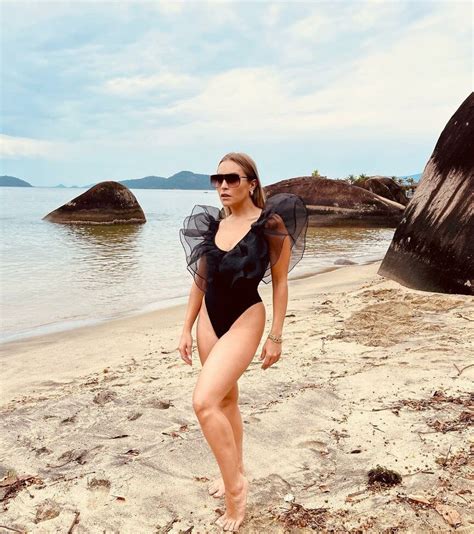 Carla Diaz Nude Porn Pictures Xxx Photos Sex Images 4095041 Pictoa