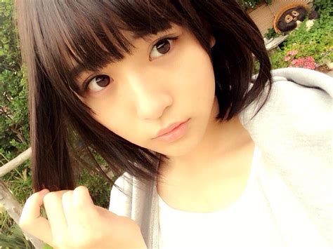 浅川梨奈のスリーサイズはeカップ？グラビア表紙登場回数1位！かわいい水着画像まとめ Endia