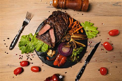 Resep Steak Daging Sapi Juicy Ala Restoran