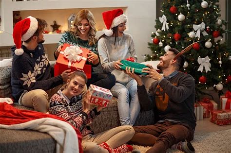 在圣诞节送礼物 花瓣网