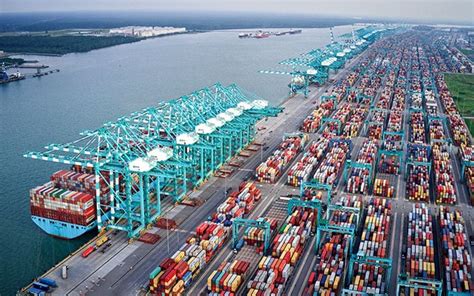 Port Of Tanjung Pelepas Completes First LNG Bunkering Operation FMT