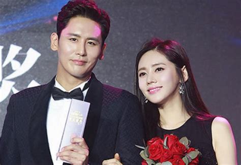 娶了洋媳妇的7大明星，于晓光老婆最美，撒贝宁的洋媳妇白得晃眼