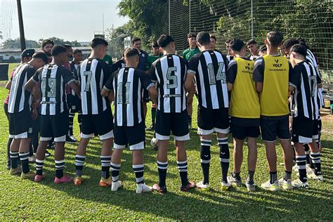 Base Figueirense vence o Hercílio Luz Figueirense Futebol Clube