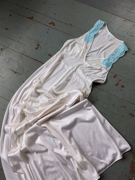 Vintage Greek Goddess Nightgown Gem