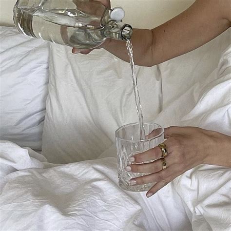 Lilly Lillyjones Twitter