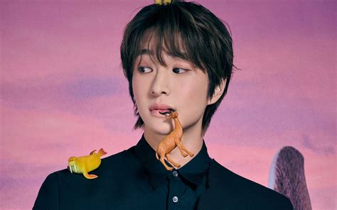 Shinees Onew Unveils Online Album Cover For His English Single Mad