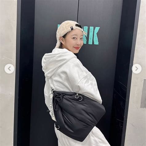 어제 저녁에 갑자기 매출상승한 이유의 공헌자 Exid 서혜린 😊🙏👍 이쁜데 가방도 찰떡같이 잘 착용해서 정말 감사한 한주