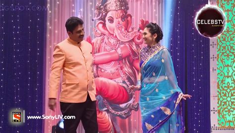 Sexy TV Actress Neha Mehta Aka Anjali Taarak Mehta Bare Navel Show Sexy Celebs World