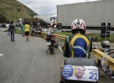 Galeria De Fotos Caminhoneiros Fazem Bloqueios Em 18 Estados Partido