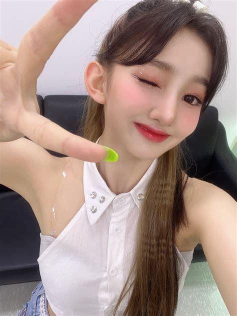 BUSTERS 버스터즈 on Twitter 민지 오늘의 밍지입니당 여름인걸을 무대를 보고 시원한 여름을 느끼셨나용 민지 버스터즈 여름인걸