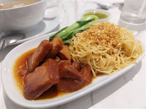 บะหมี่หมูคาคูนิ ร้าน ข้าวมันไก่ไห่หนาน ศูนย์การประชุมแห่งชาติสิริกิติ์