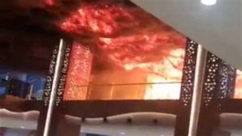 Foto Kebakaran Hebat Landa Trans Studio Mal Makassar Pengunjung