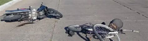 Un Hombre Mayor Resultó Herido Tras El Choque De Una Moto Y Una