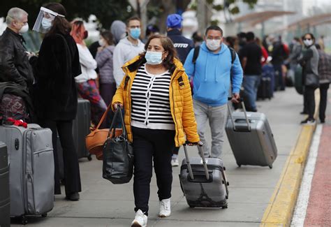 COVID Ya no es obligatorio presentar carné de vacunación para ingresar al Perú Infobae