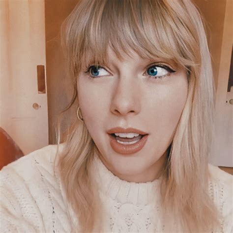 Taytay Her Smile Taylor Swift Girlfriends Celebs Icons Marvel Art